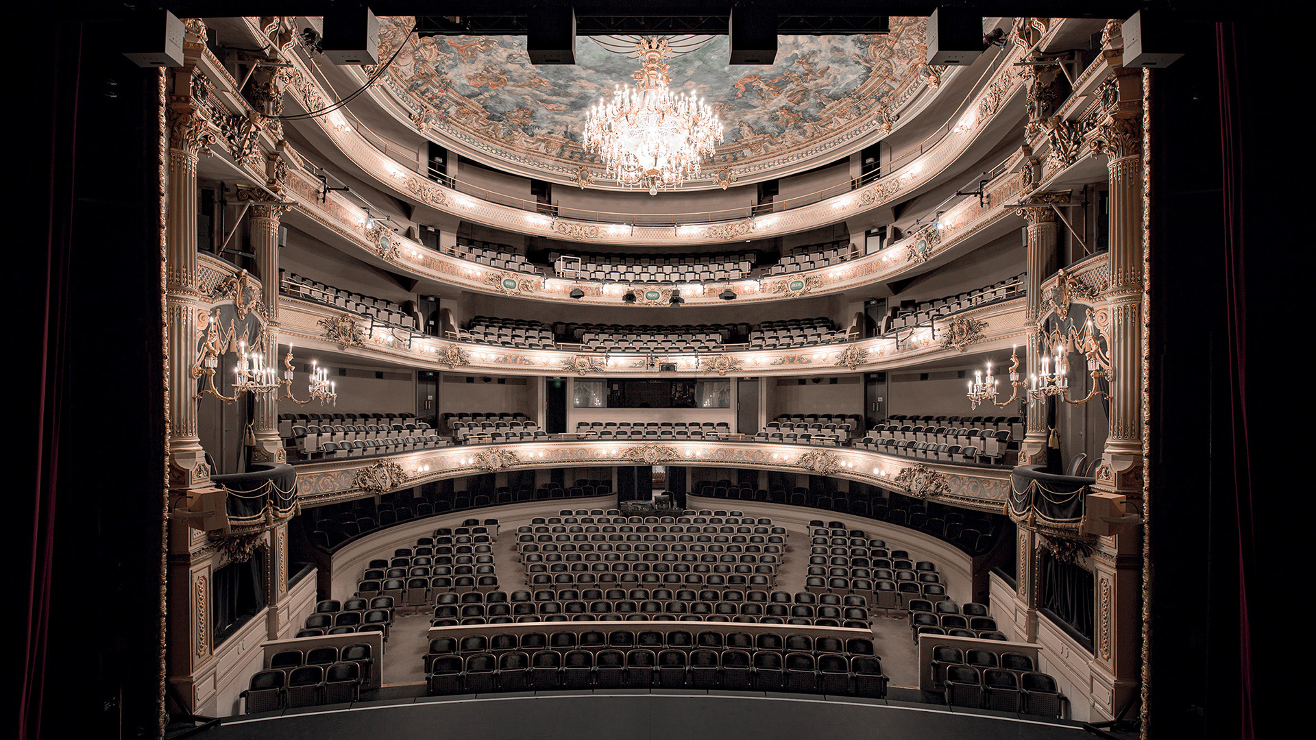 Sonovision - Une installation de son spatial royale avec Amadeus et ...
