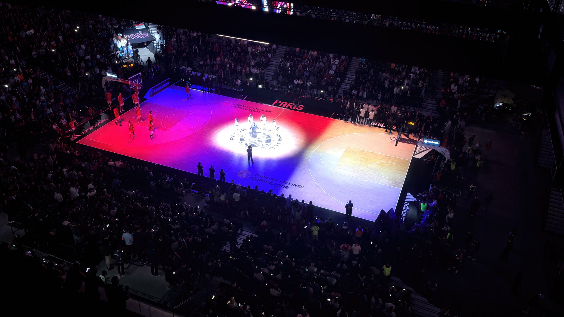 Sonovision - Paris Basketball... Digital Projection domine le terrain